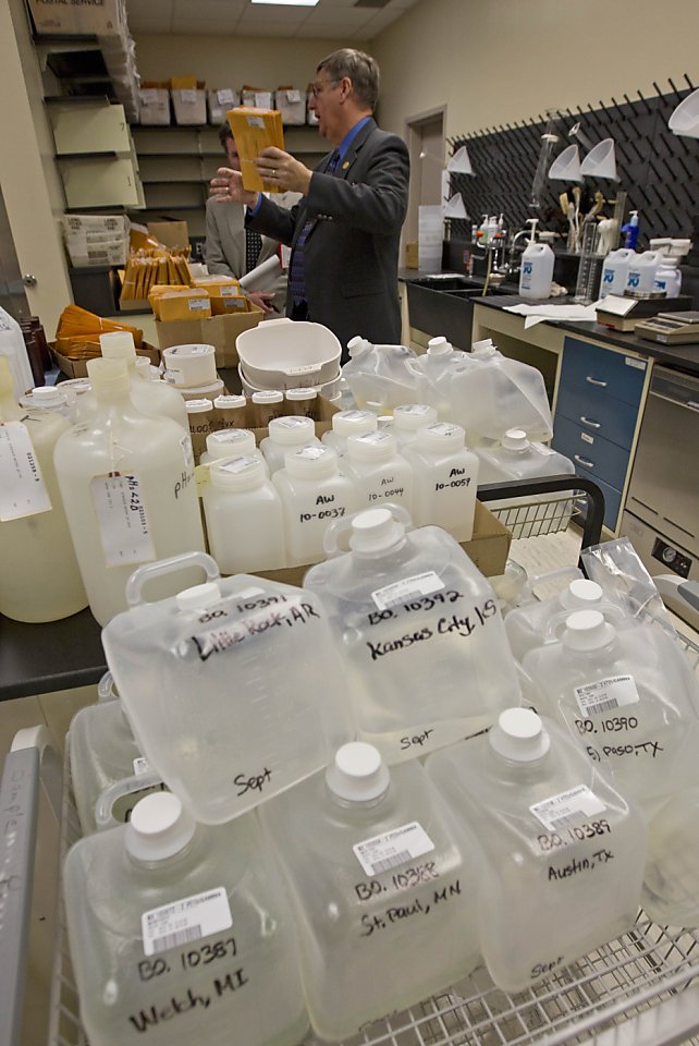 EPA Alabama lab tests air for traces of radiation