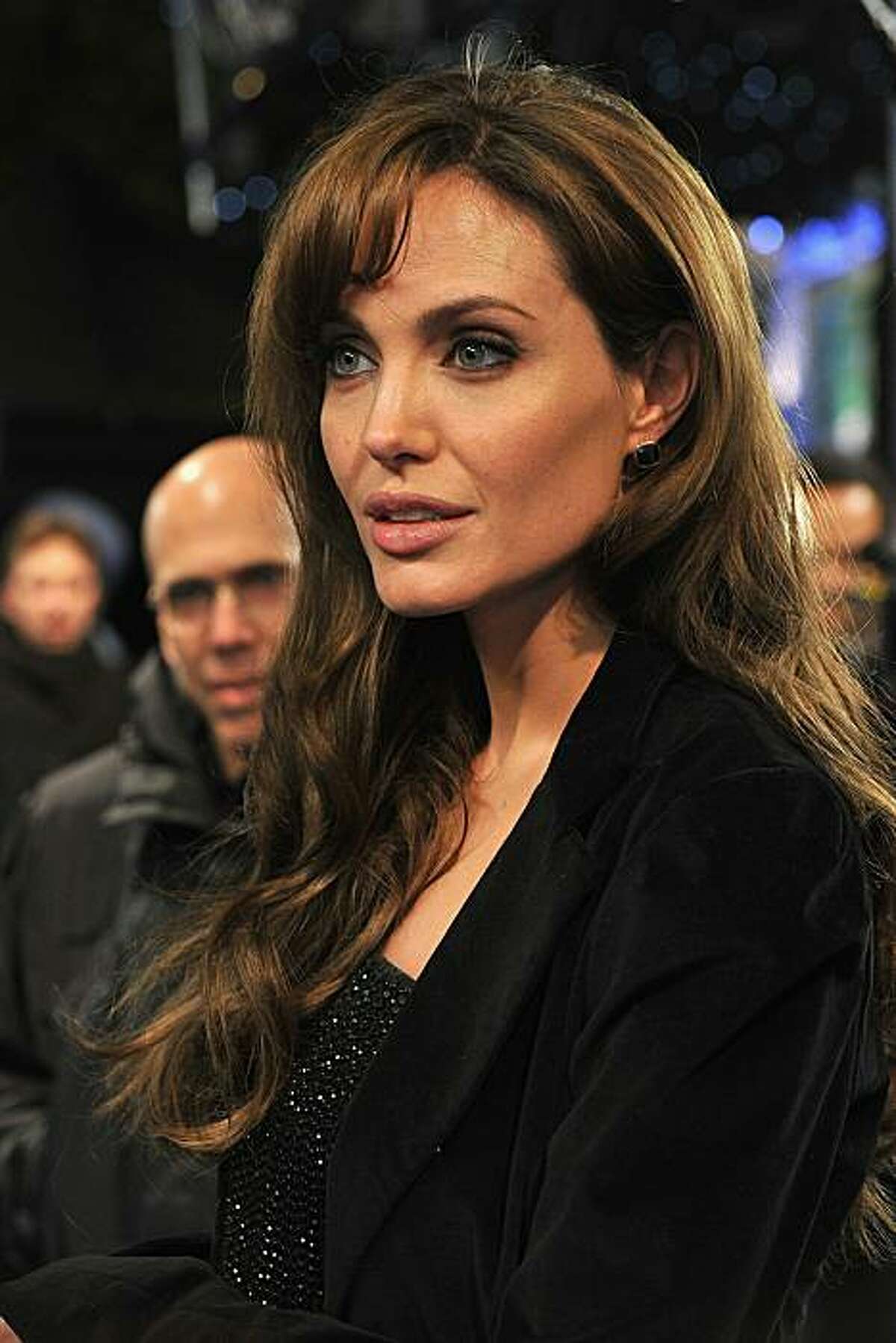 Angelina Jolie in 'The Tourist' - fun in Paris