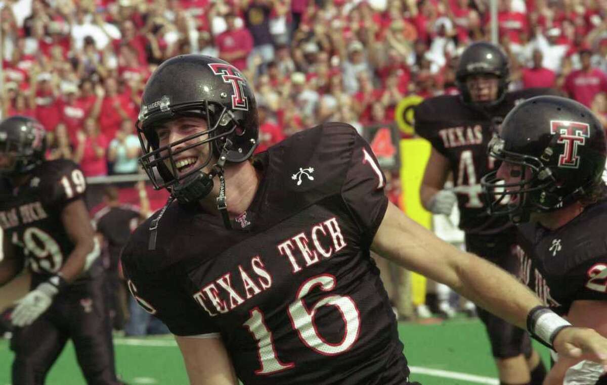 Kinsgbury's offense spanking SEC opponents