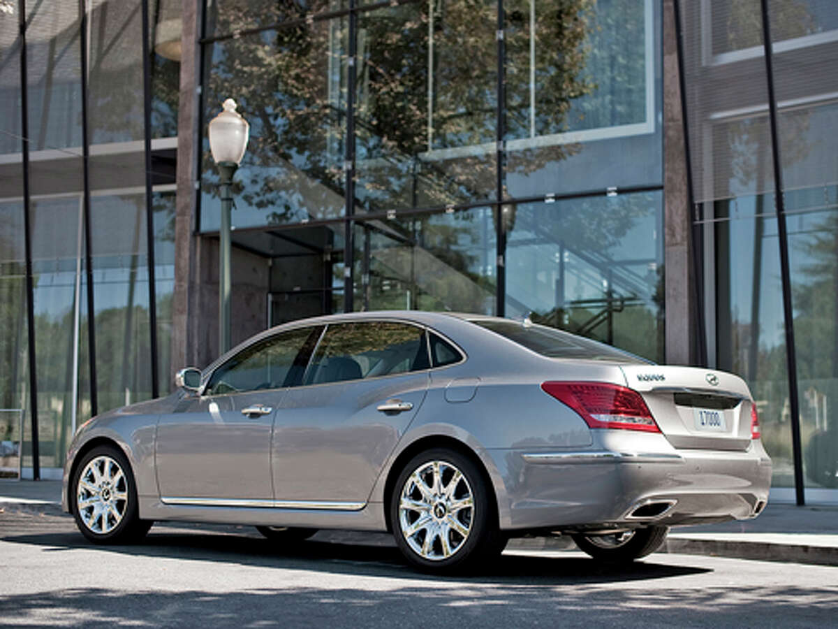 Class for Less: 2012 Hyundai Equus Signature