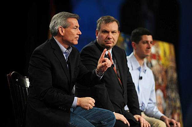 Tea Party Patriots event wraps up with GOP warning