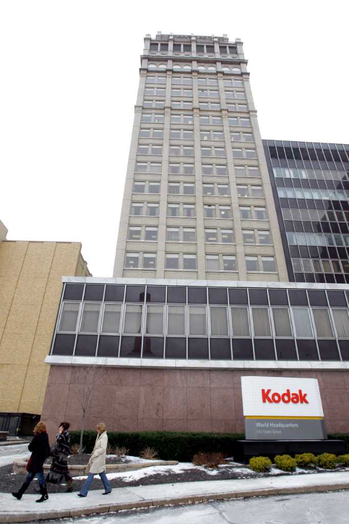 Troubled Kodak creates new business structure