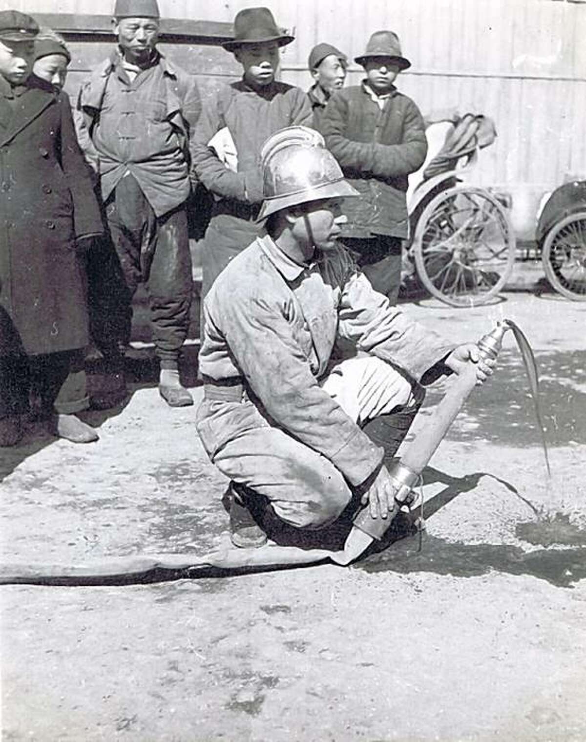 Vintage photos from ca. 1930's Tientsin, China