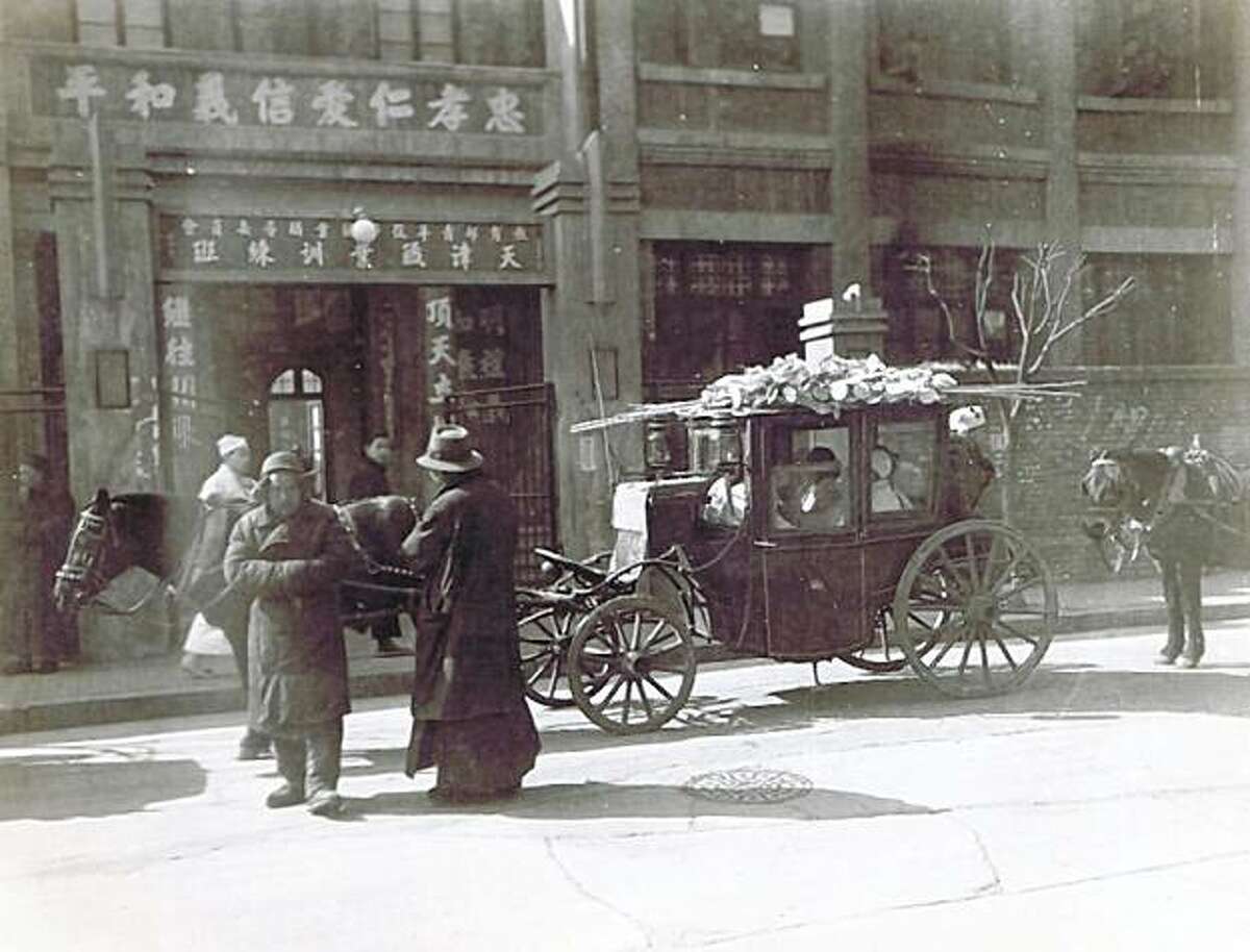 Vintage photos from ca. 1930's Tientsin, China