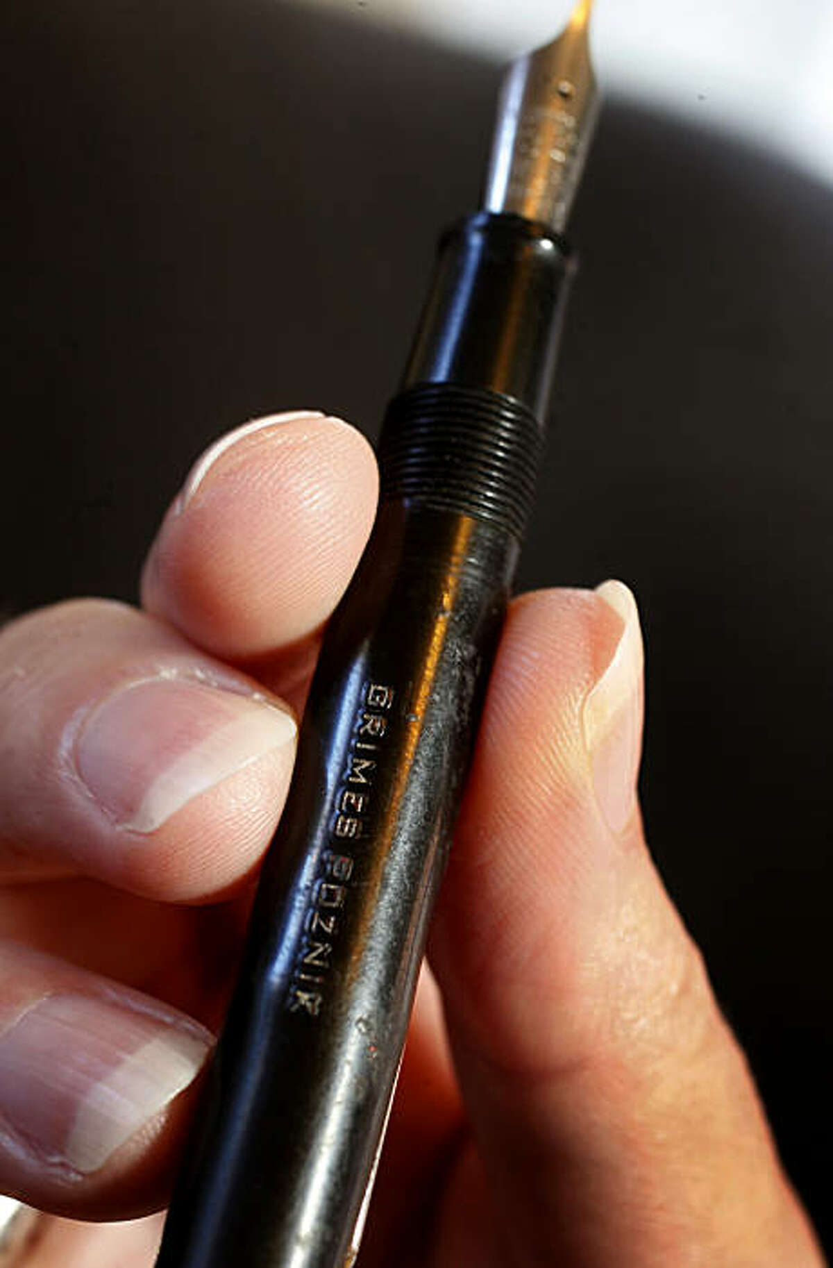 Human Jukebox's pen makes way back to girlfriend