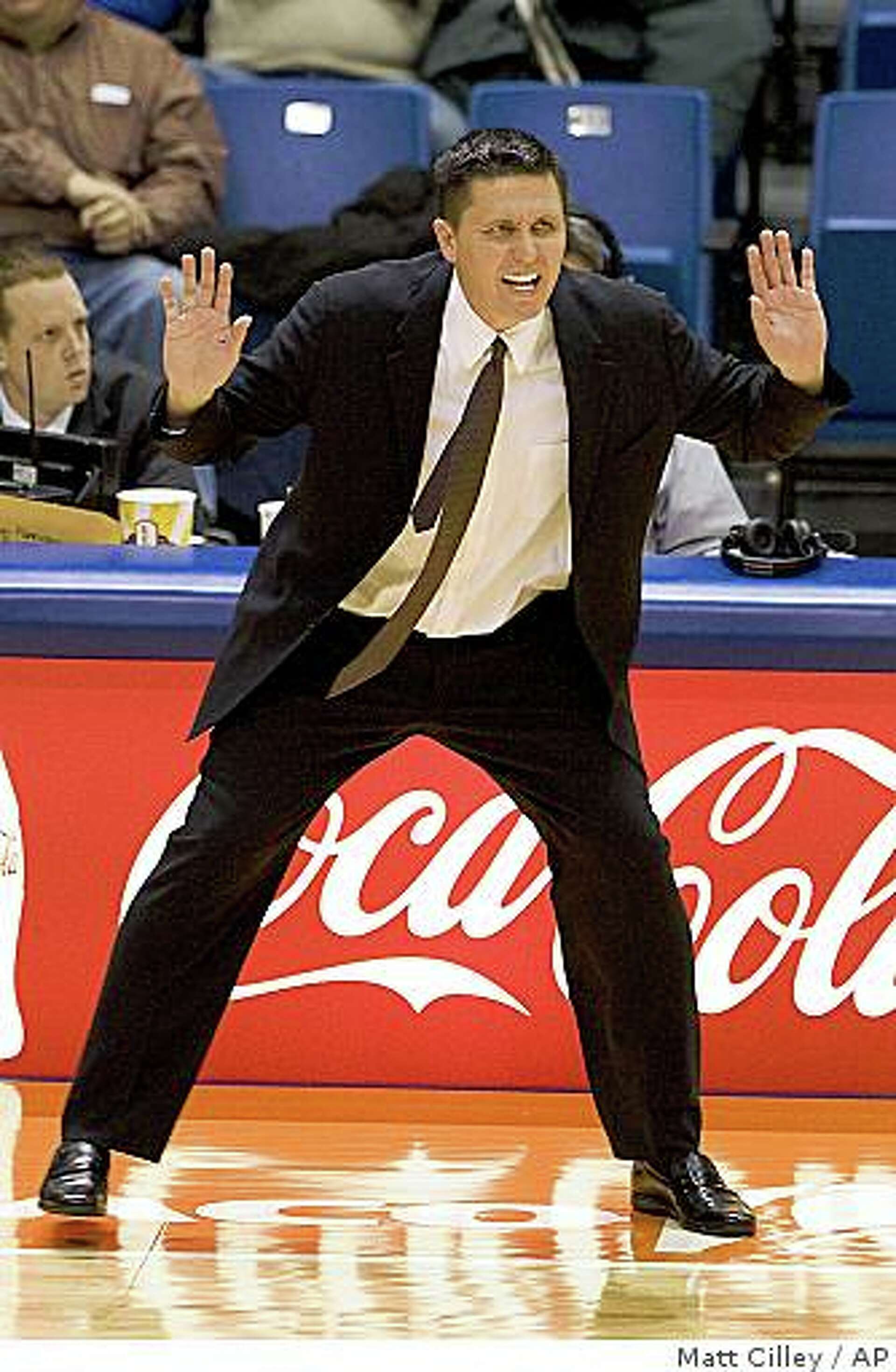 Asian Americans remain rare in men's college basketball