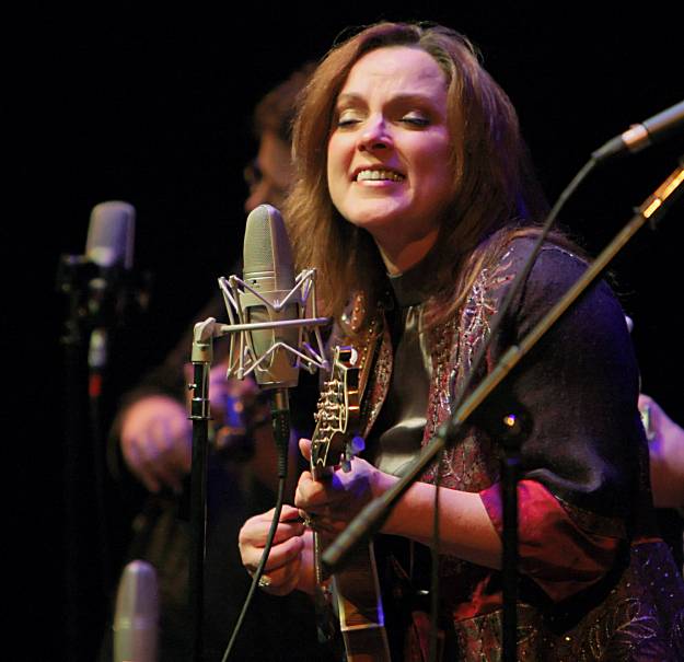 Rhonda Vincent, the Rage review: red-hot bluegrass