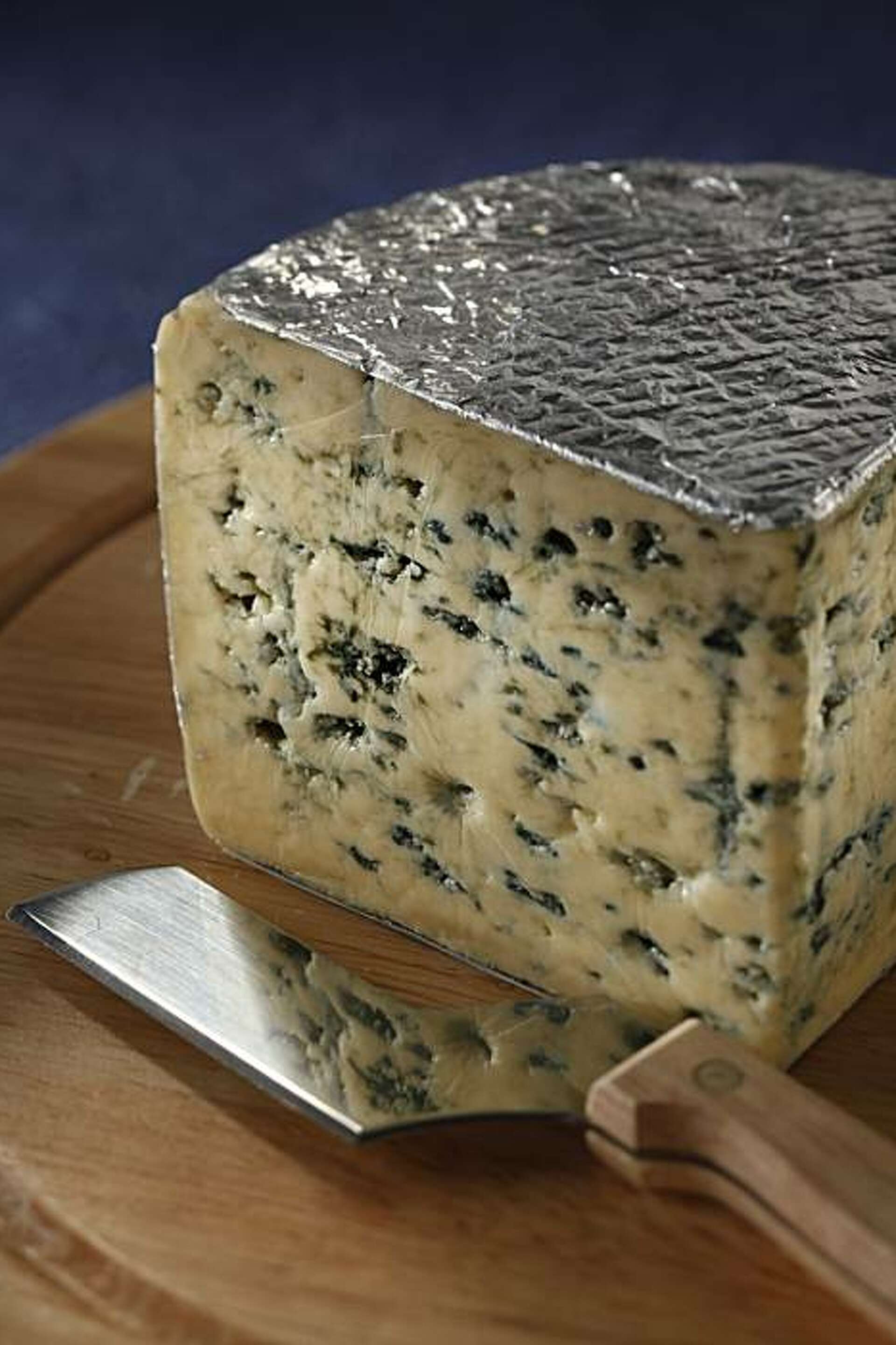 Rogue Creamery releases bold Caveman Blue