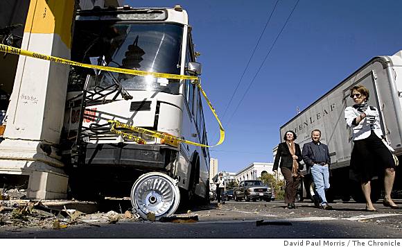 Dramatic proof that Muni accidents a drain on the city