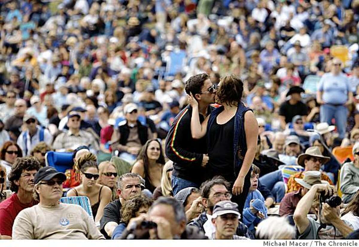 40,000 enjoy Hardly Strictly Bluegrass