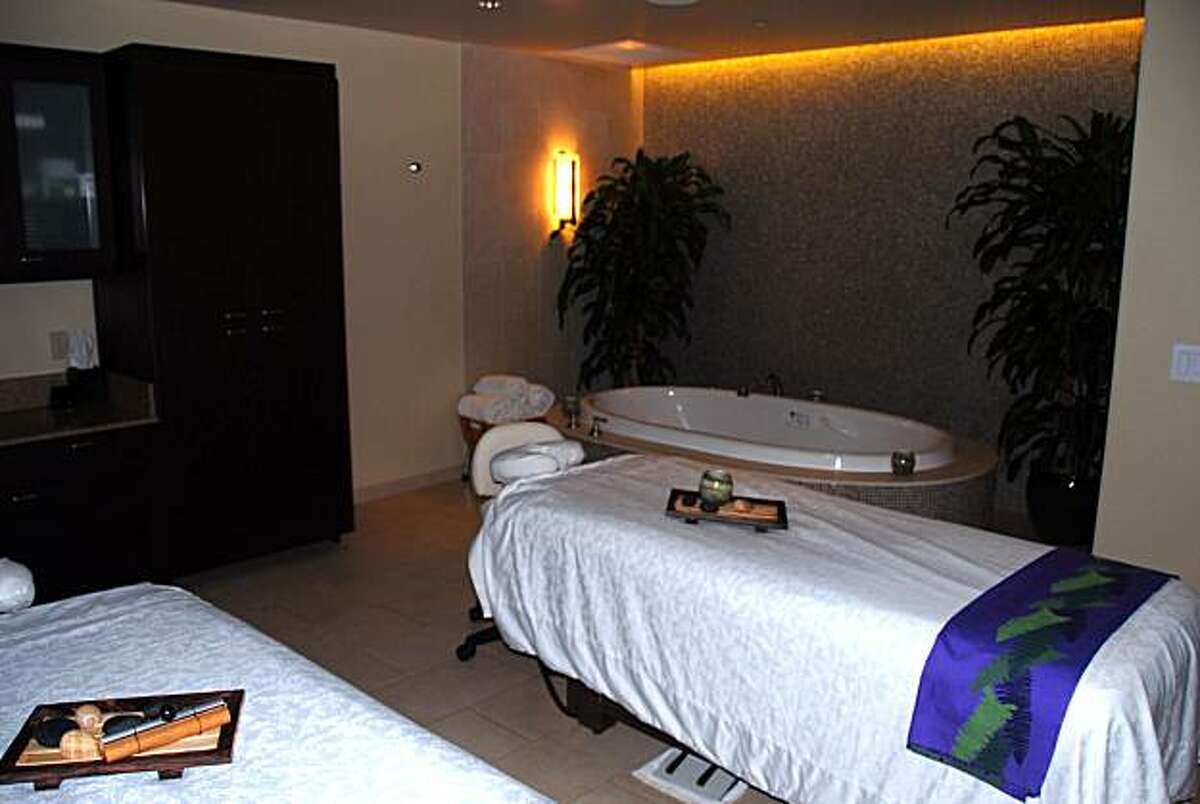 How to celebrate Earth Day in paradise