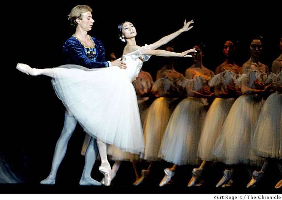 Dance review: Ballet makes a patriotic pointe