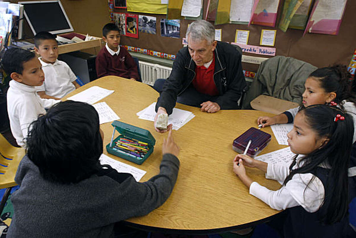 Retired cop honored for decade as teacher's aide
