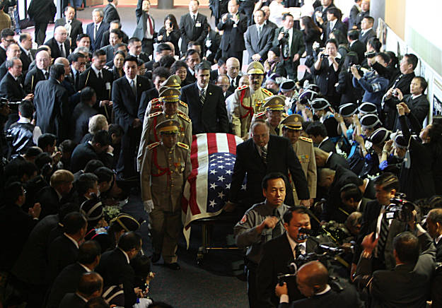 Funeral for Hmong Gen. Vang Pao begins in Fresno
