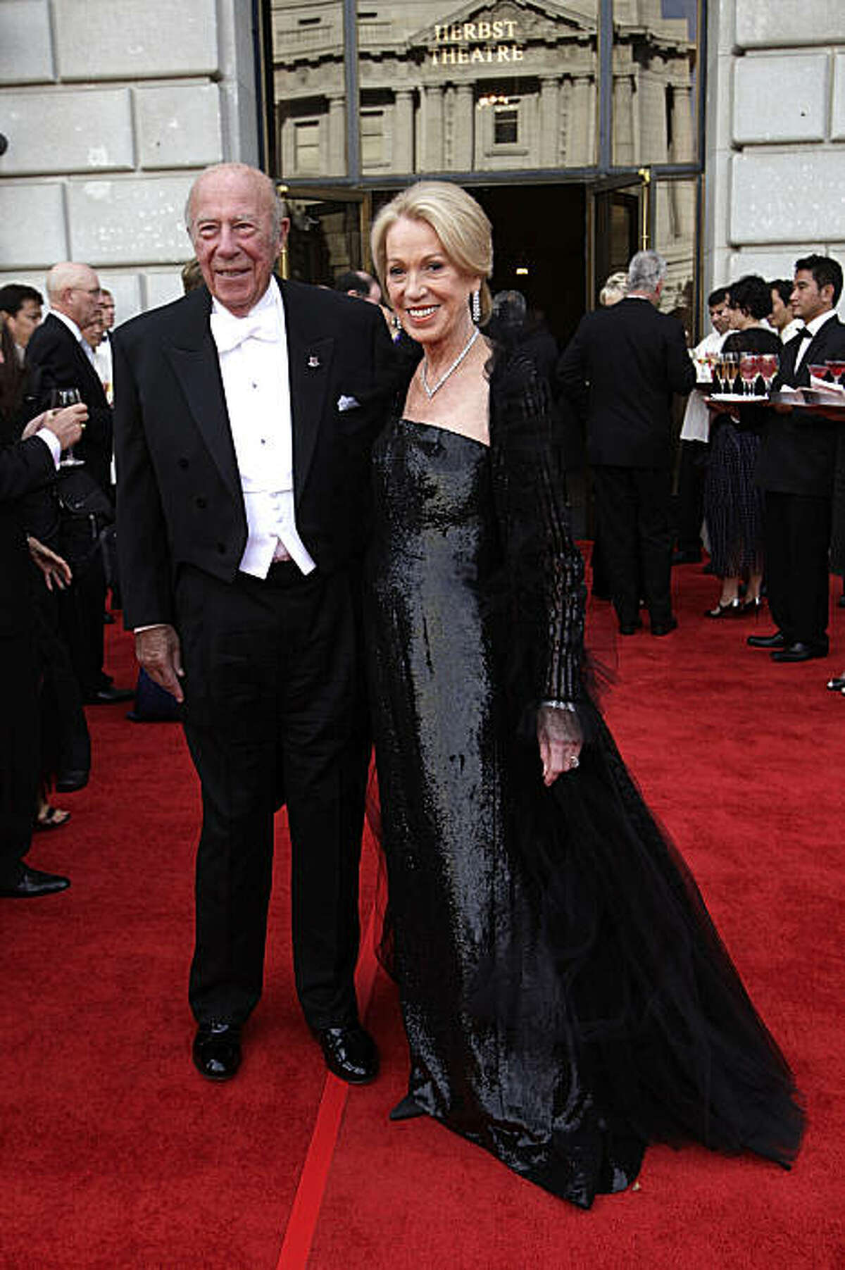 Opera opening gala a sellout success