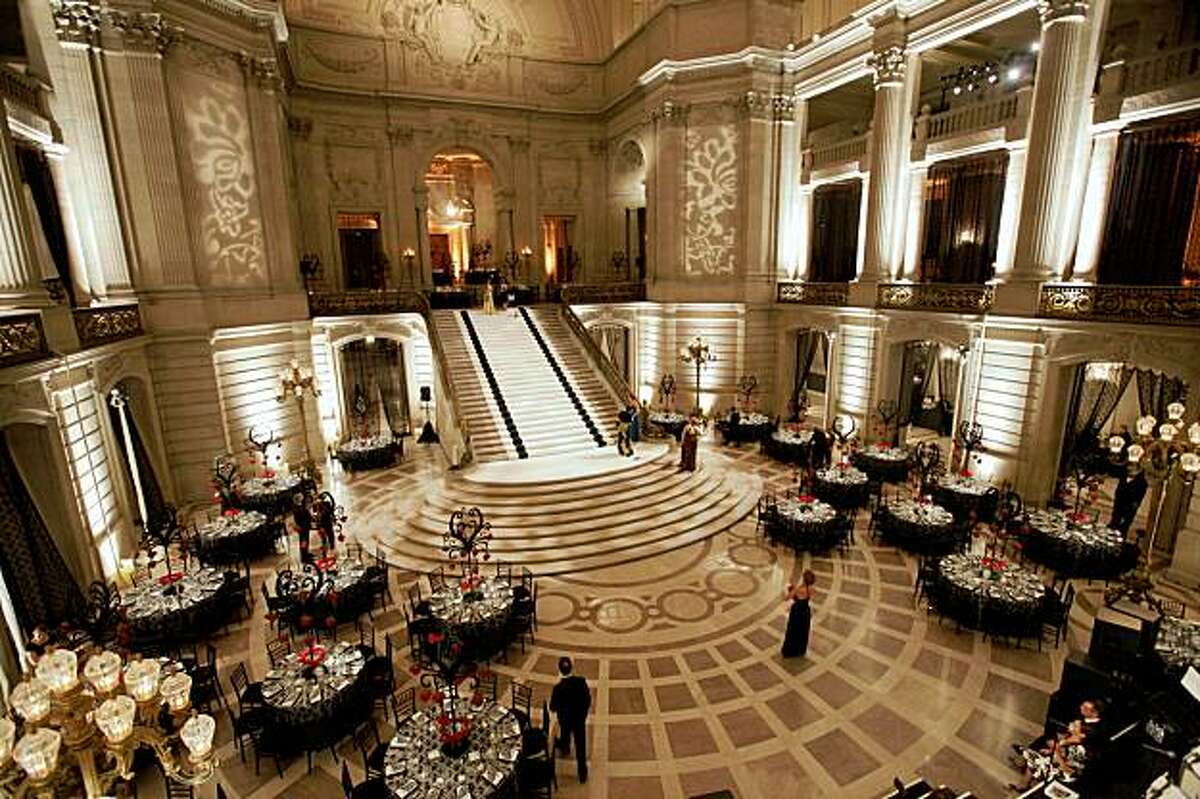 Opera opening gala a sellout success