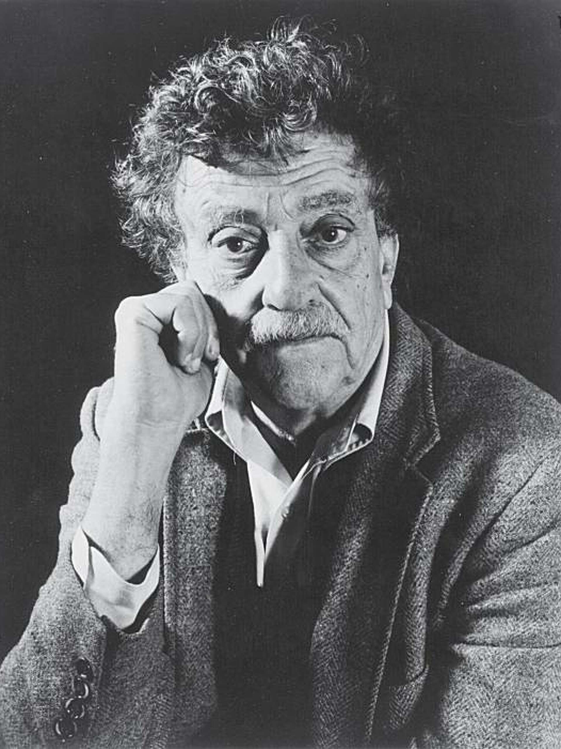 'While Mortals Sleep' by Kurt Vonnegut review