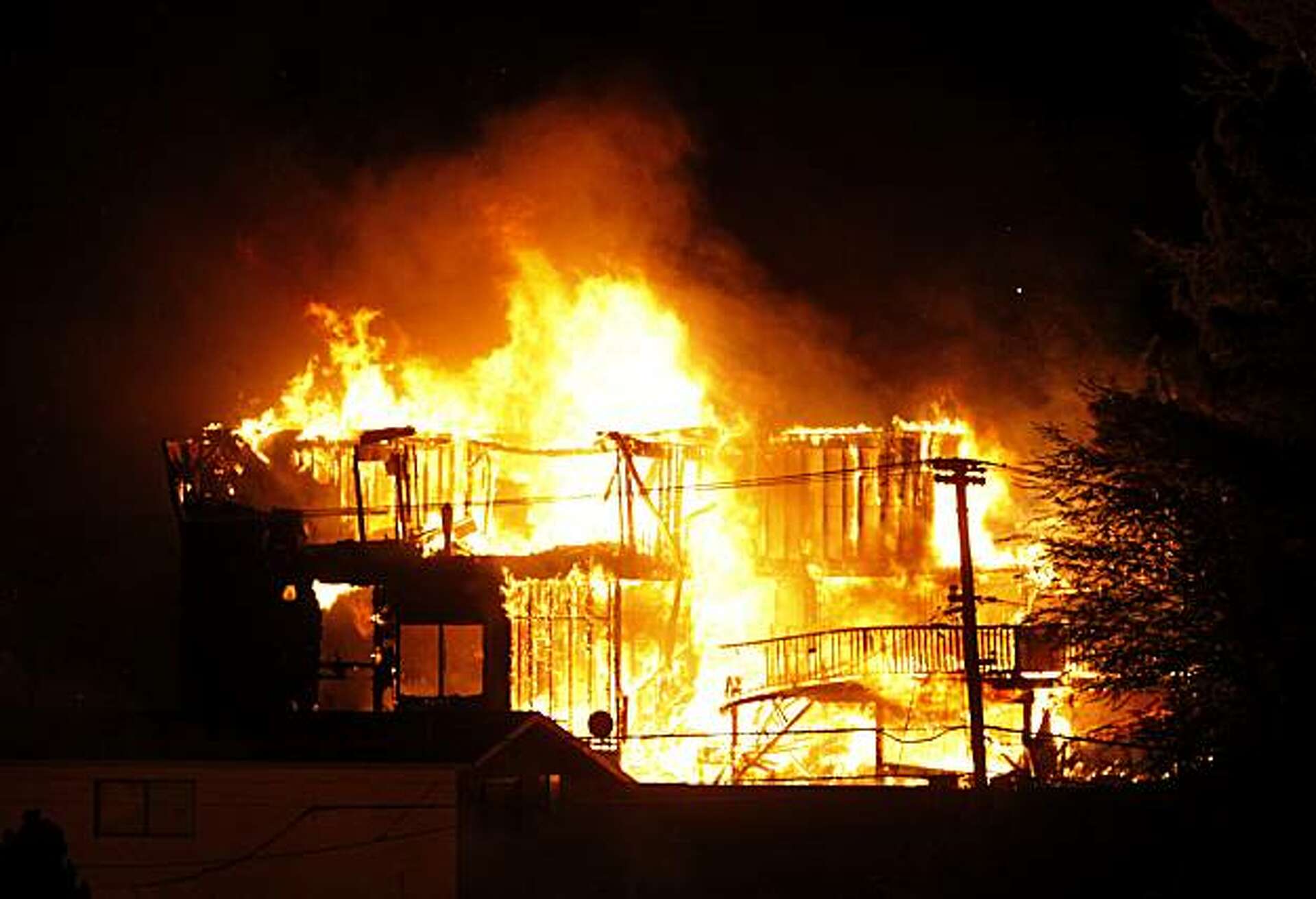 San Bruno fire - residents tell how it started