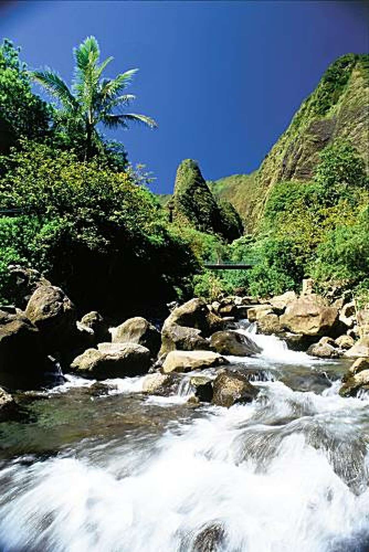 Hawaii by the book: Best beach reads