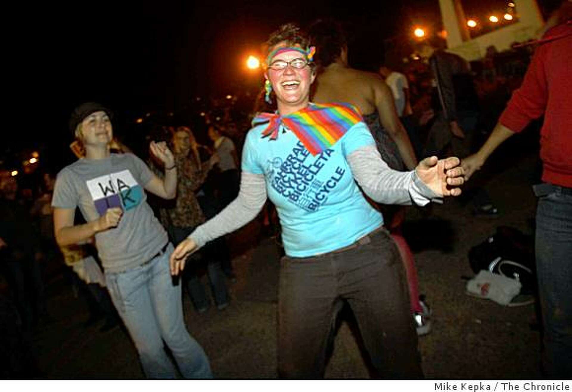 Thousands in S.F. march to protest Prop. 8