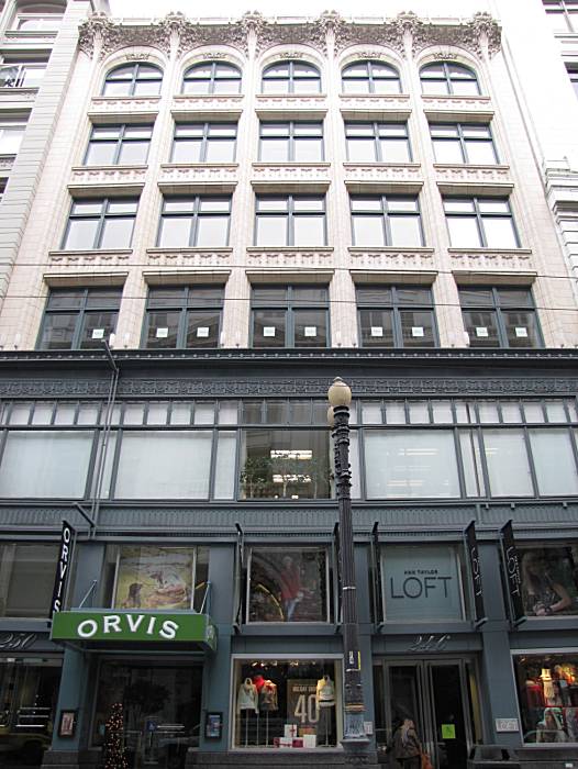 Goldberg Bowen Building: a bouquet from the past