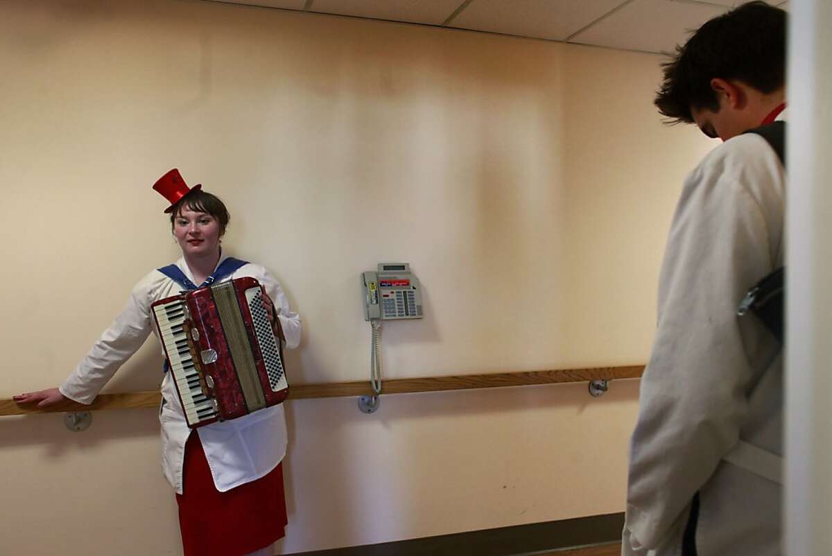 Medical clowns deliver healthy dose of laughter