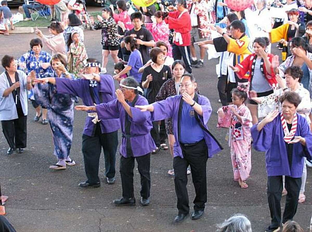 Japanese landmarks and culture survive in Hawaii