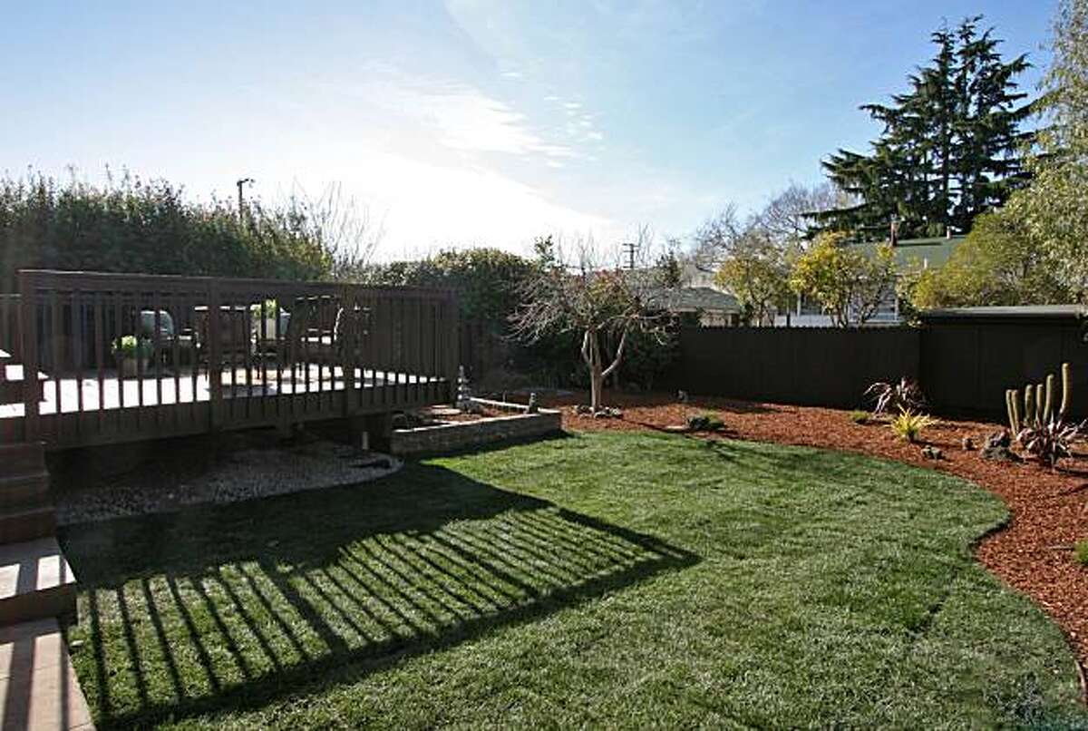 Remodeled El Cerrito home near BART station