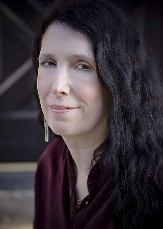 'Pictures of You,' by Caroline Leavitt: review - SFGate