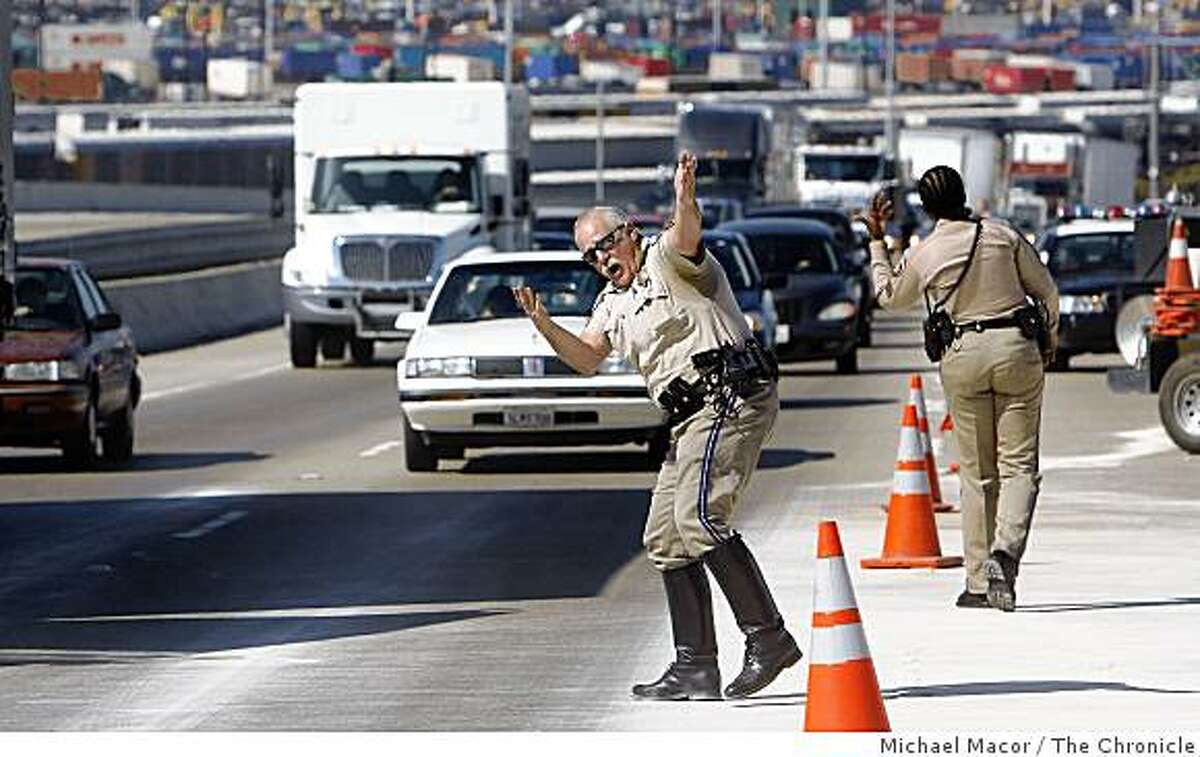 CHP reopens all lanes of south I-880 in Oakland