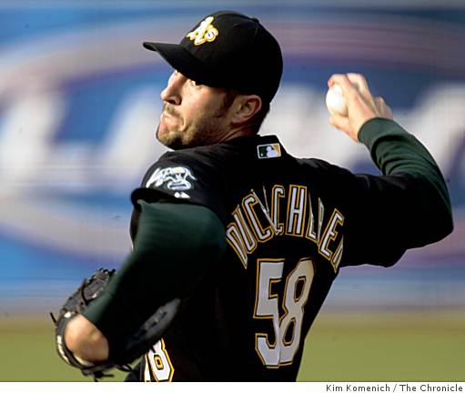 Duchscherer goes both ways