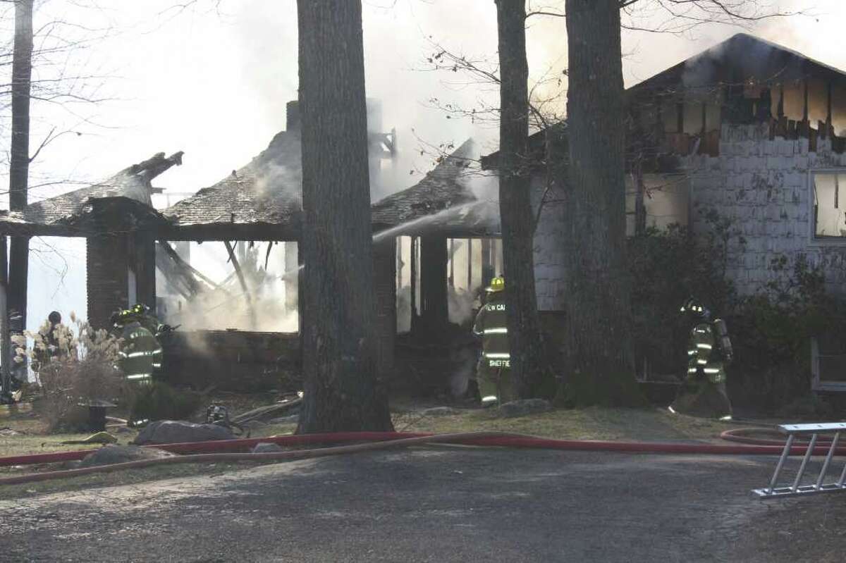 Fire razes New Canaan home