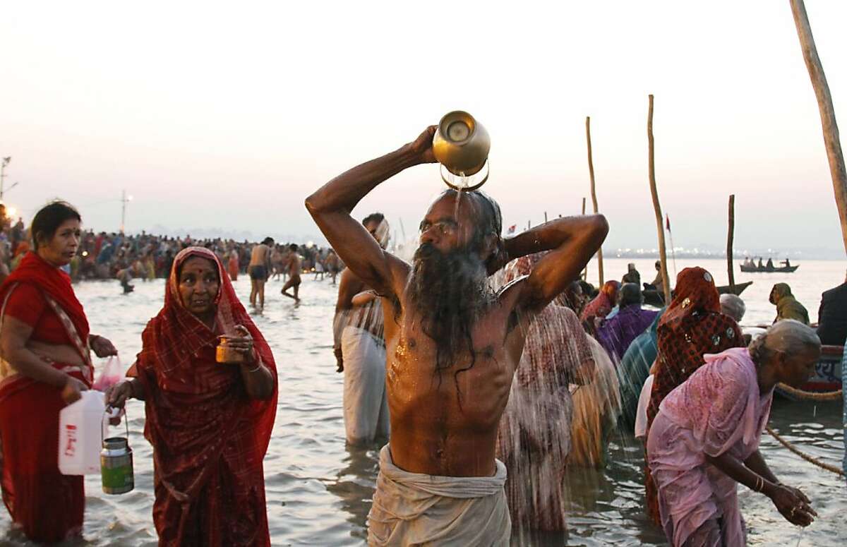 Hindu festival on the Ganges River