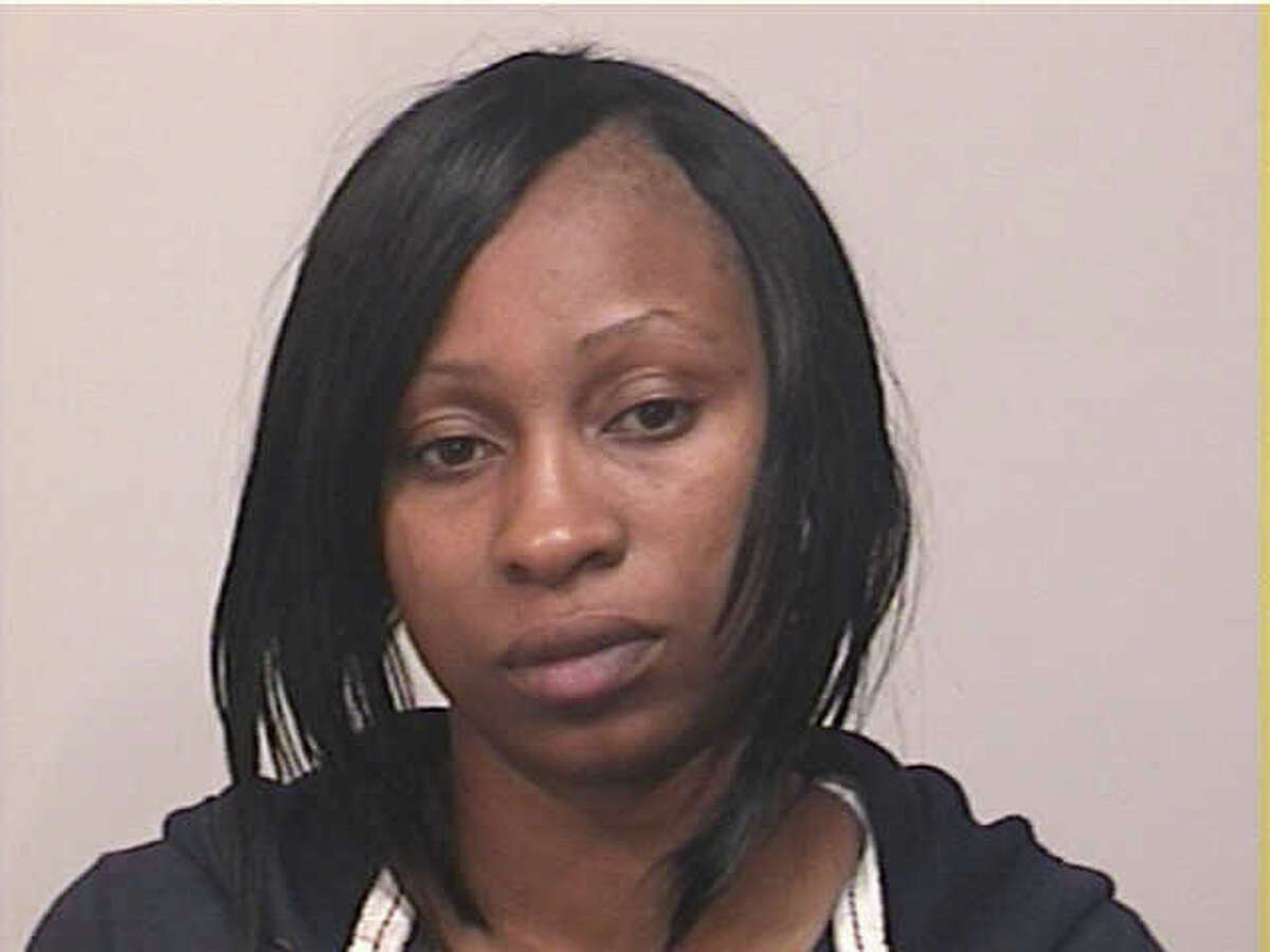 Woman charged with making nearly $7K in fraudulent returns
