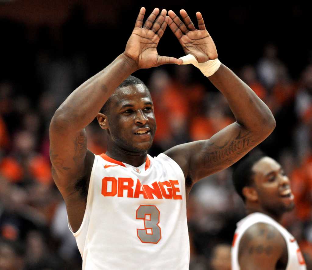 Orange top Pitt for win No. 20