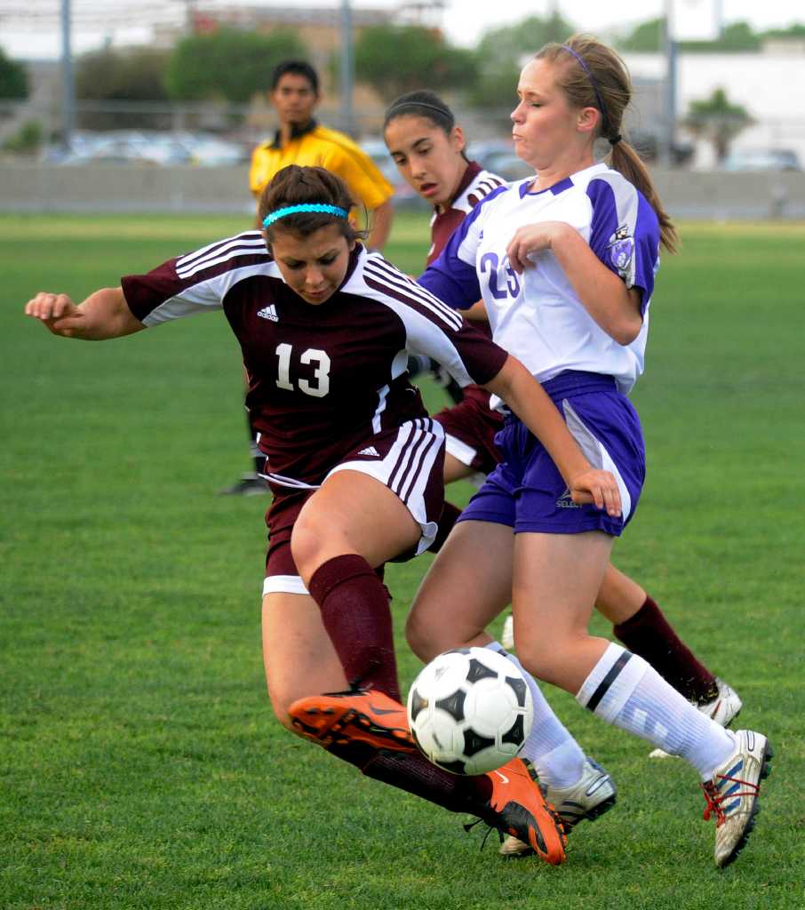 Girls Soccer Rankings & Player of the Week - Jan. 17, 2012
