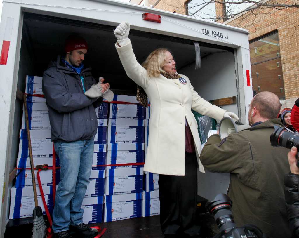 Groups file signatures to recall Wis. Gov. Walker