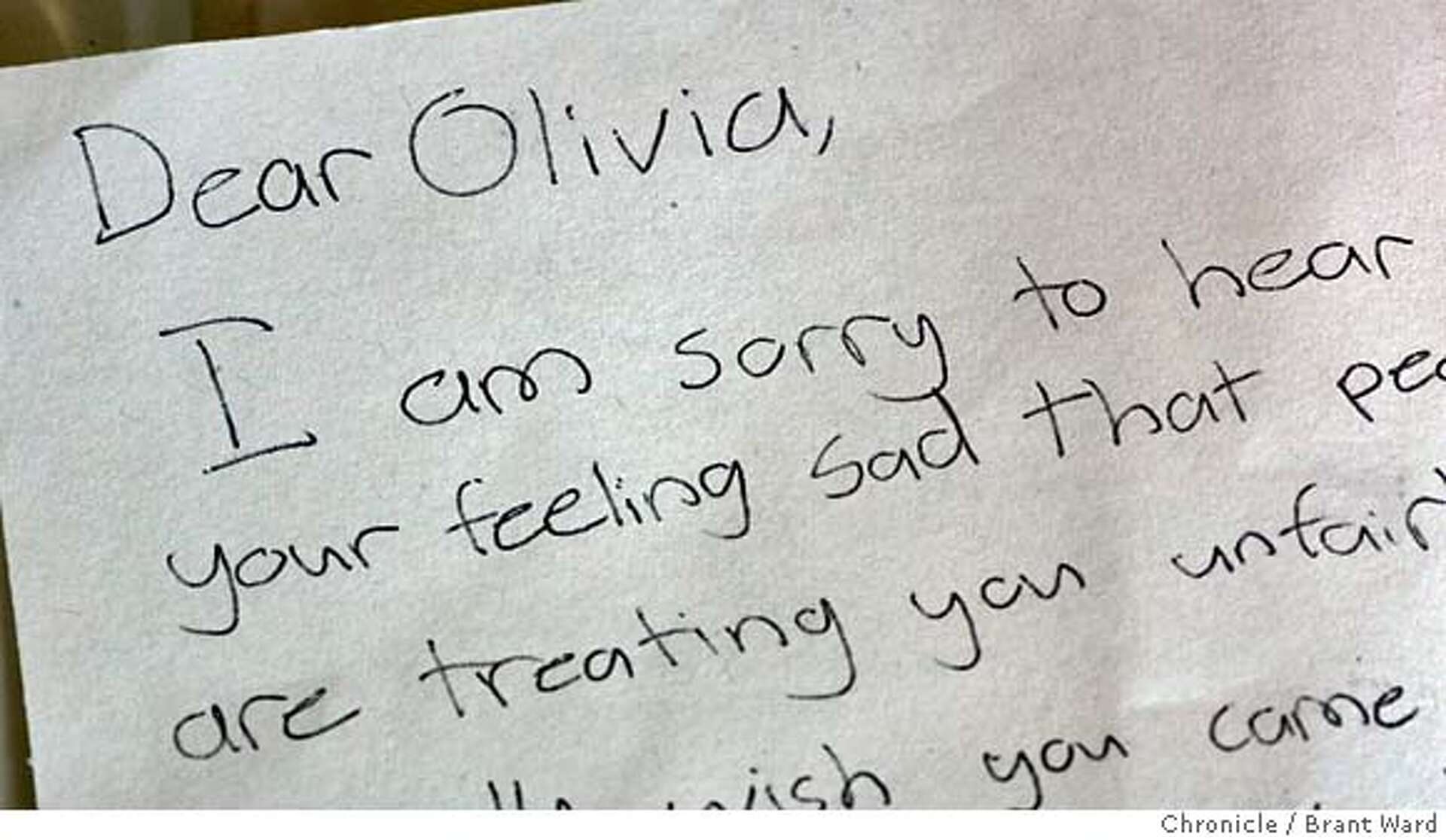 Bullied girl alone no more / She finds comfort in letters from hundreds ...