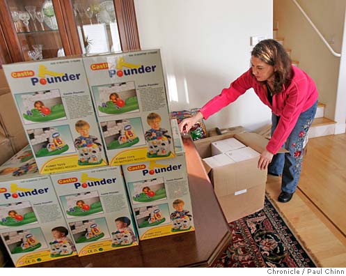 Busy online elves at play / Cyber-cottage industries fill up with packages