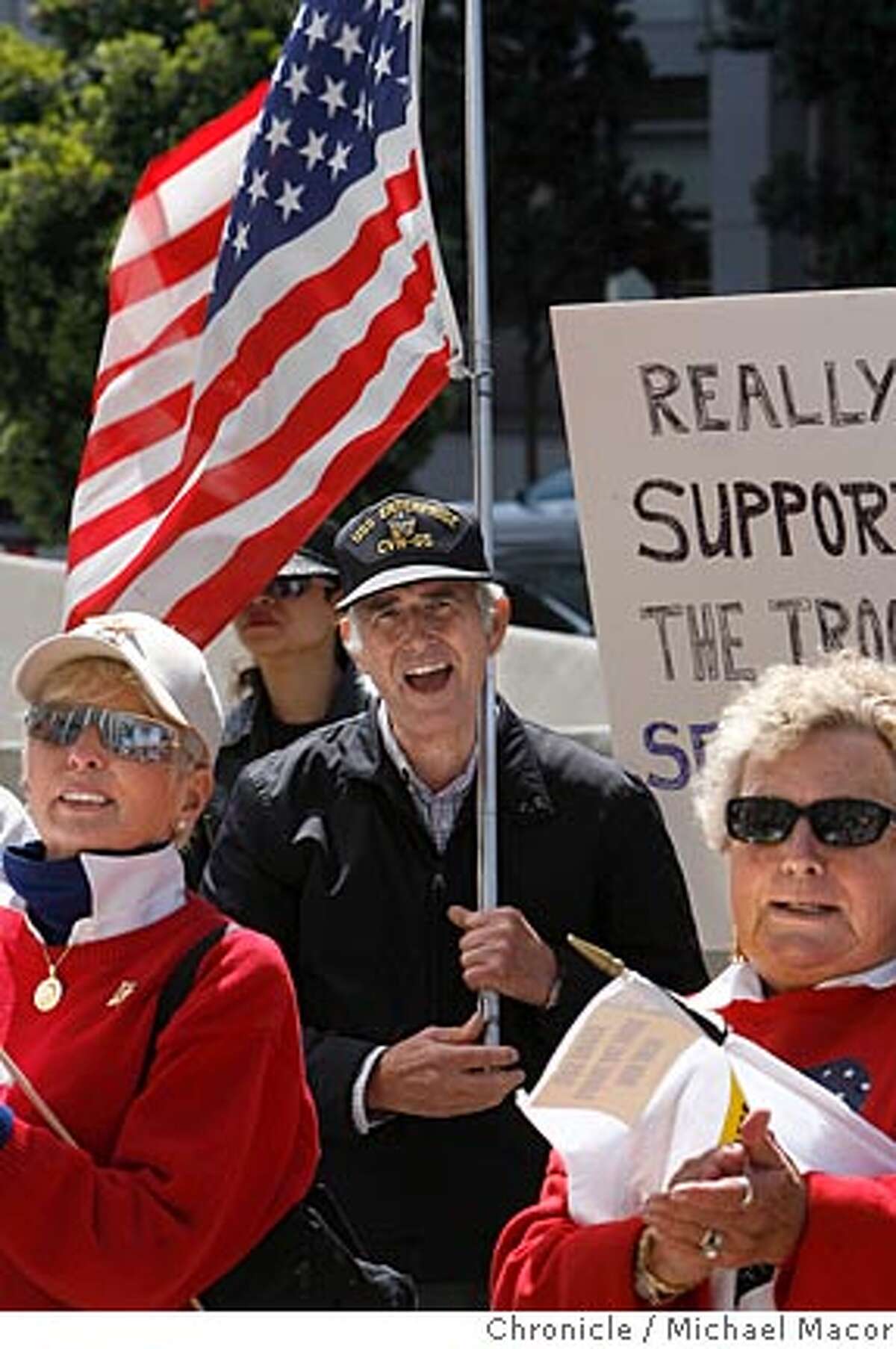 'Surrender monkeys' protest Pelosi's stance on war