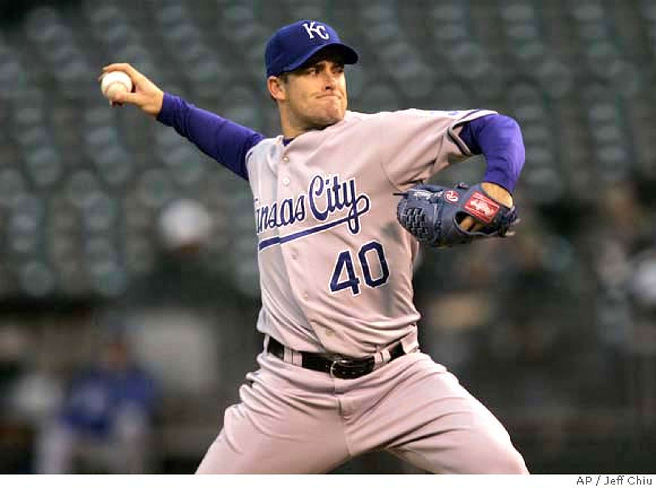 Gabe Kapler's unconventional coaching choices for the SF Giants