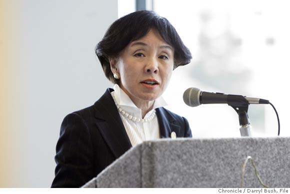 CAMPAIGN 2008 / Clinton pushes hard to lock up Asian support / She'll ...