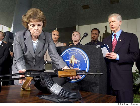 Feinstein won't vote for Davis replacement / Senator breaks with other ...