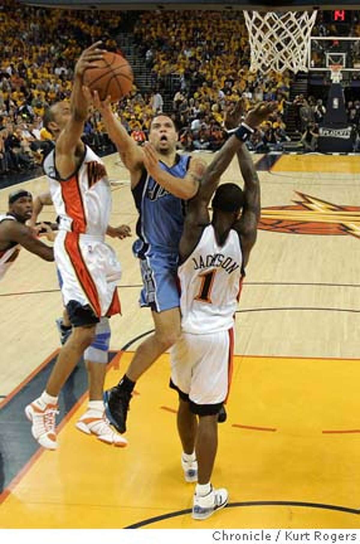 ABOUT FACE! / Flash Davis and company turn it around in Game 3 blowout