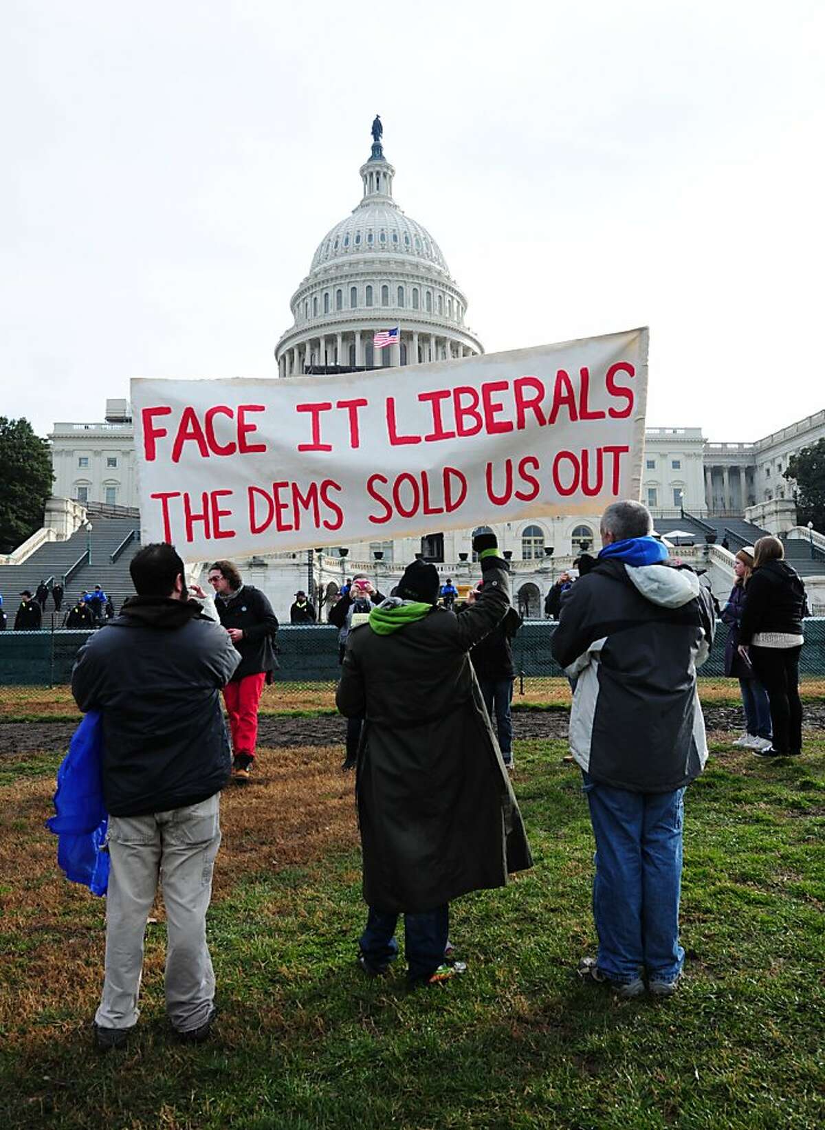 Occupy Congress: Hundreds of protesters at Capitol