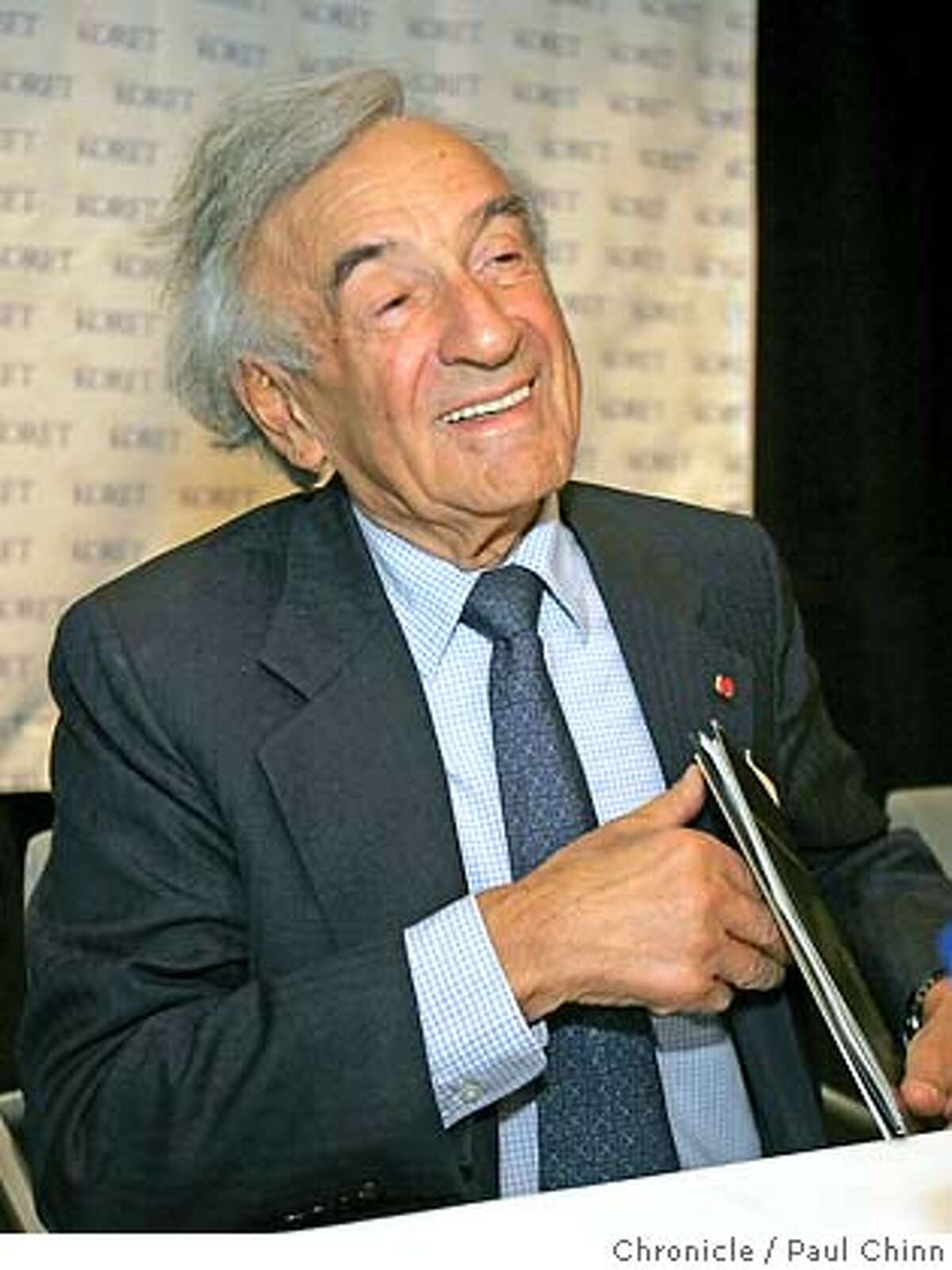 SAN FRANCISCO / Author Wiesel receives Koret Prize