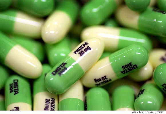 FDA approves stronger warning on antidepressants / 'Black box' will ...