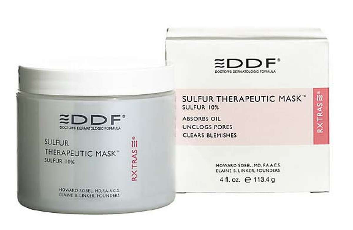 MATERIAL WITNESS / Mask appeal