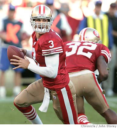 Third-string QB charms fans / Pickett delivers after Dorsey sprains ankle