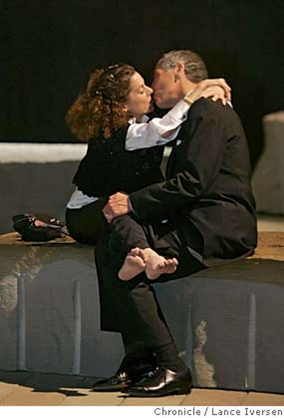 THE NEW DE YOUNG / Museum throws itself a splashy reopening bash for ...